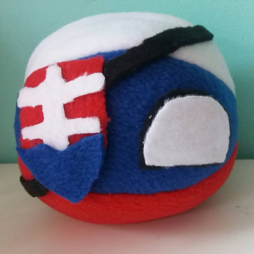 [Sale] Slovakiaball - Ukies Creations